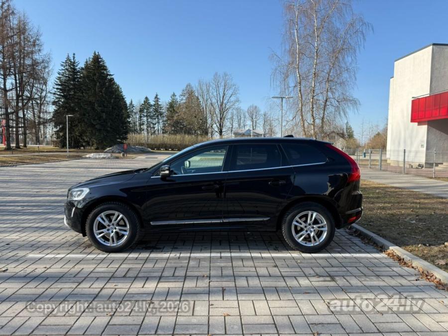 Melns Volvo XC60 2016 Tallina, ar dzinēja tilpumu 2.40 L un nobraukumu 175 tūkst. km par 19000 €, foto 4 vietnē AUTOMOTO.COM.LV