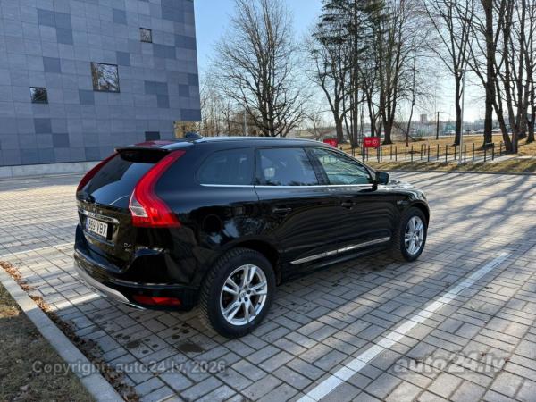 Black Volvo XC60 2016 in Tallinn, with an engine capacity of 2.40 L and mileage of 175 thousand km for 19000 €, photo 7 on AUTOMOTO.COM.LV