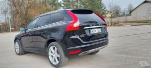 Black Volvo XC60 2016 in Taurage, with an engine capacity of 2.40 L and mileage of 256 thousand km for 15800 €, photo 9 on AUTOMOTO.COM.LV