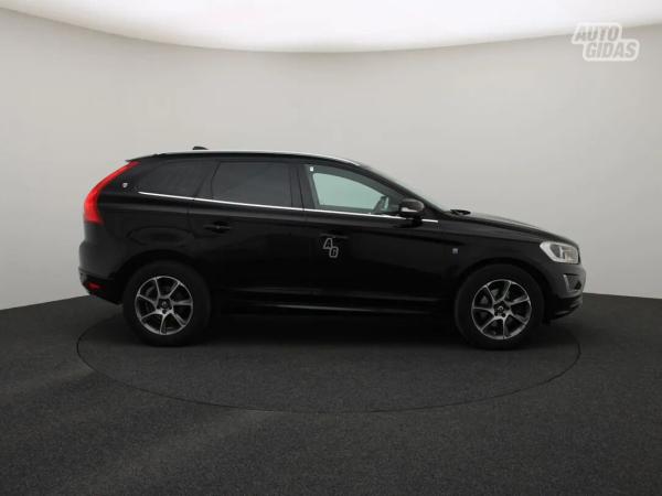 Black Volvo XC60 2016 in Vilnius, with an engine capacity of 2.00 L and mileage of 215 thousand km for 15599 €, photo 9 on AUTOMOTO.COM.LV