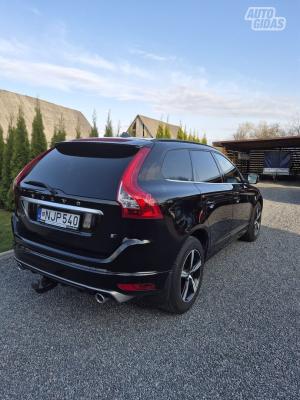 Black Volvo XC60 2016 in Elektrenai, with an engine capacity of 2.40 L and mileage of 314 thousand km for 17200 €, photo 4 on AUTOMOTO.COM.LV