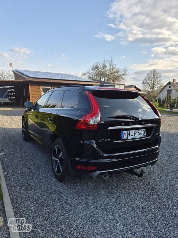 Black Volvo XC60 2016 in Elektrenai, with an engine capacity of 2.40 L and mileage of 314 thousand km for 17200 €, photo 4 on AUTOMOTO.COM.LV