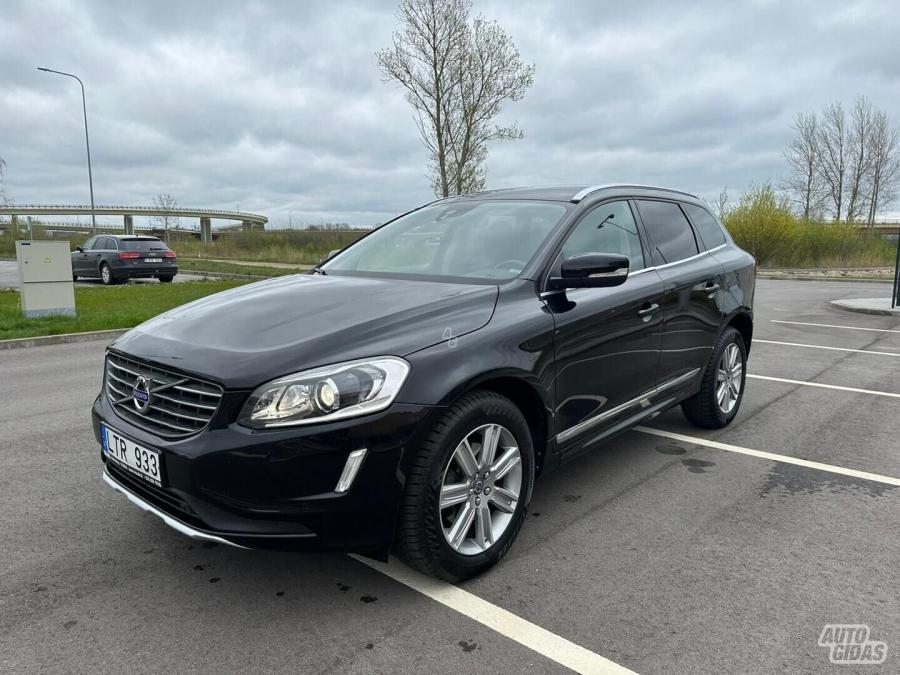 Black Volvo XC60 2016 in Klaipeda, with an engine capacity of 2.00 L and mileage of 113 thousand km for 14300 €, photo 3 on AUTOMOTO.COM.LV
