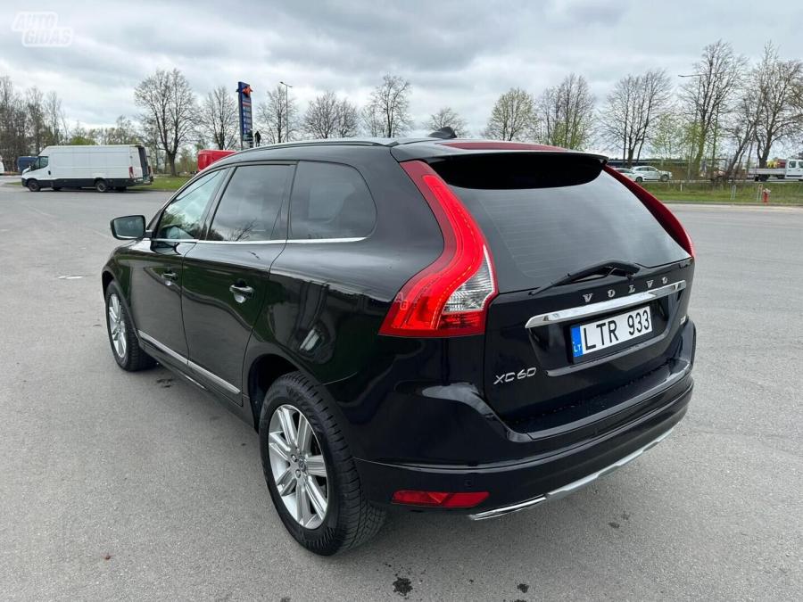 Black Volvo XC60 2016 in Klaipeda, with an engine capacity of 2.00 L and mileage of 113 thousand km for 14300 €, photo 7 on AUTOMOTO.COM.LV