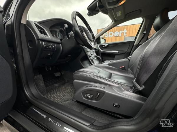 Melns Volvo XC60 2016 Klaipėda, ar dzinēja tilpumu 2.00 L un nobraukumu 113 tūkst. km par 14300 €, foto 8 vietnē AUTOMOTO.COM.LV