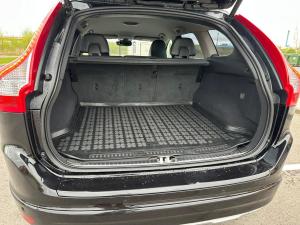Black Volvo XC60 2016 in Klaipeda, with an engine capacity of 2.00 L and mileage of 113 thousand km for 14300 €, photo 12 on AUTOMOTO.COM.LV