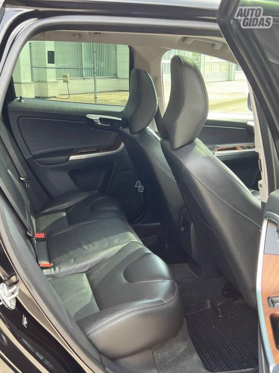 Melns Volvo XC60 2016 Klaipėda, ar dzinēja tilpumu 3.00 L un nobraukumu 284 tūkst. km par 13800 €, foto 9 vietnē AUTOMOTO.COM.LV