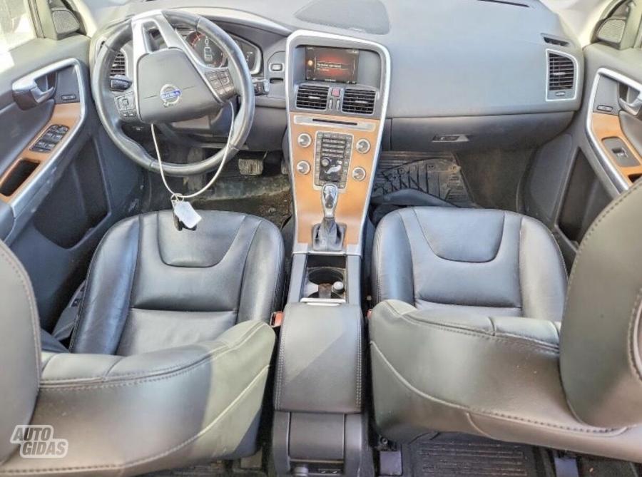 Melns Volvo XC60 2016 Klaipėda, ar dzinēja tilpumu 3.00 L un nobraukumu 284 tūkst. km par 13800 €, foto 23 vietnē AUTOMOTO.COM.LV