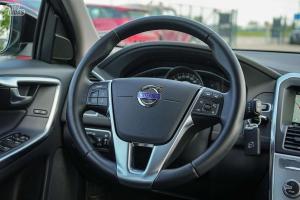Melns Volvo XC60 2016 Marijampole, ar dzinēja tilpumu 2.00 L un nobraukumu 274 tūkst. km par 11950 €, foto 28 vietnē AUTOMOTO.COM.LV