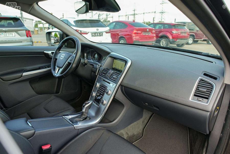 Melns Volvo XC60 2016 Marijampole, ar dzinēja tilpumu 2.00 L un nobraukumu 274 tūkst. km par 11950 €, foto 30 vietnē AUTOMOTO.COM.LV