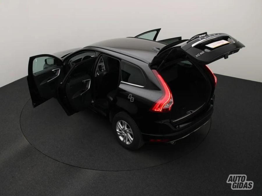 Black Volvo XC60 2016 in Vilnius, with an engine capacity of 2.00 L and mileage of 266 thousand km for 12499 €, photo 14 on AUTOMOTO.COM.LV