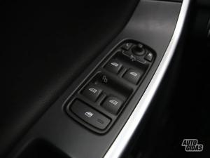 Black Volvo XC60 2016 in Vilnius, with an engine capacity of 2.00 L and mileage of 266 thousand km for 12499 €, photo 27 on AUTOMOTO.COM.LV