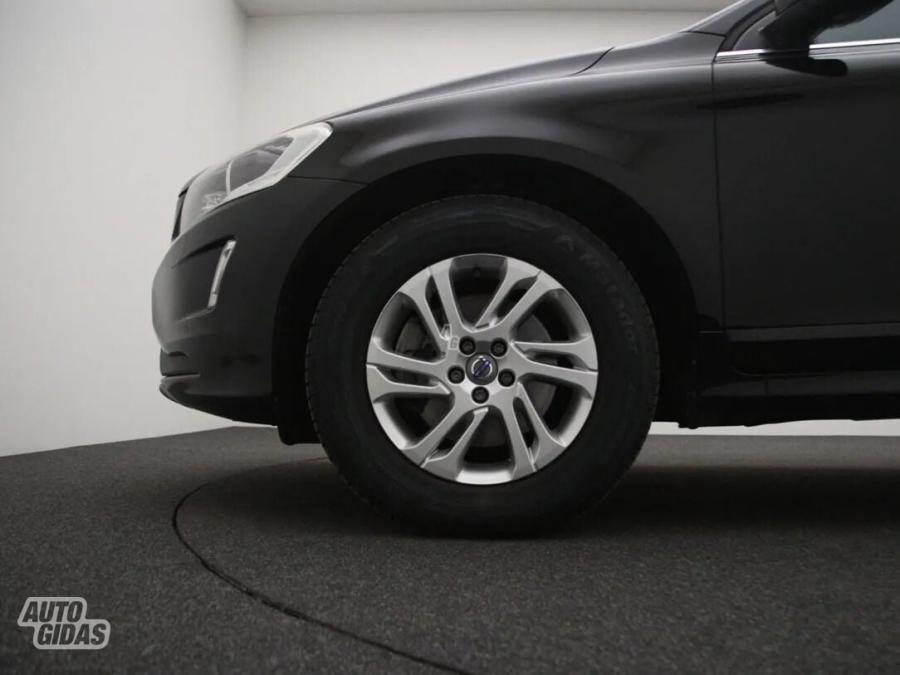 Black Volvo XC60 2016 in Vilnius, with an engine capacity of 2.00 L and mileage of 266 thousand km for 12499 €, photo 29 on AUTOMOTO.COM.LV