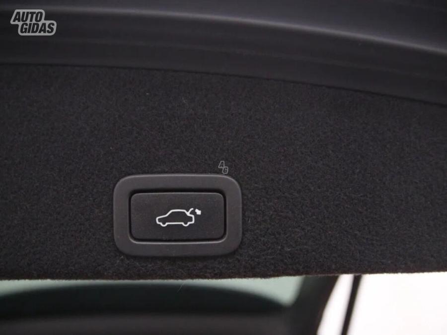 Black Volvo XC60 2016 in Vilnius, with an engine capacity of 2.00 L and mileage of 266 thousand km for 12499 €, photo 31 on AUTOMOTO.COM.LV