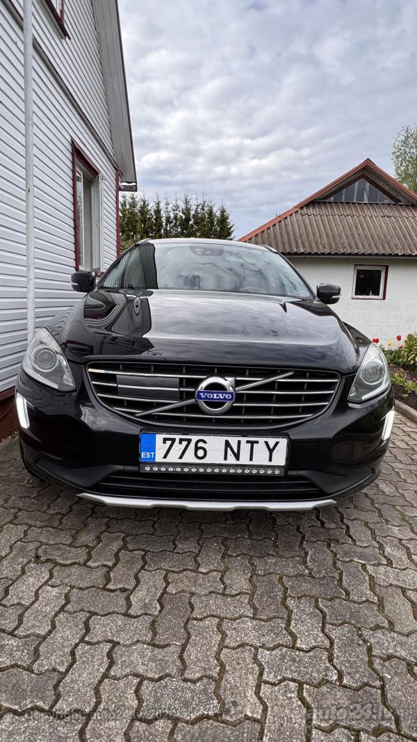 Black Volvo XC60 2016 in Tallinn, with an engine capacity of 2.40 L and mileage of 319 thousand km for 8000 €, photo 1 on AUTOMOTO.COM.LV