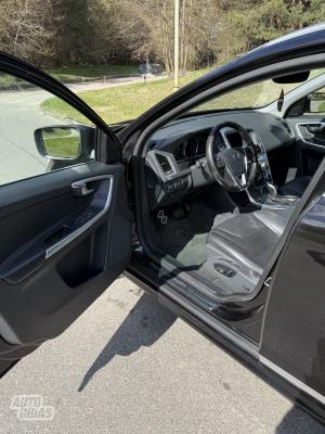 Melns Volvo XC60 2016 Viļņa, ar dzinēja tilpumu 2.00 L un nobraukumu 273 tūkst. km par 11000 €, foto 7 vietnē AUTOMOTO.COM.LV