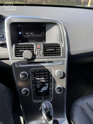 Melns Volvo XC60 2016 Viļņa, ar dzinēja tilpumu 2.00 L un nobraukumu 273 tūkst. km par 11000 €, foto 10 vietnē AUTOMOTO.COM.LV