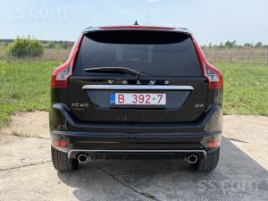 Black Volvo XC60 2016 in Riga, with an engine capacity of 2.00 L and mileage of 178 thousand km for 14900 €, photo 28 on AUTOMOTO.COM.LV
