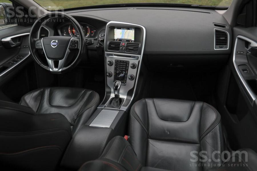 Melns Volvo XC60 2016 Rīga, ar dzinēja tilpumu 2.00 L un nobraukumu 212 tūkst. km par 12990 €, foto 7 vietnē AUTOMOTO.COM.LV