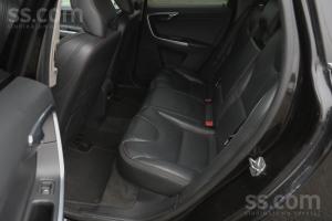 Melns Volvo XC60 2016 Rīga, ar dzinēja tilpumu 2.00 L un nobraukumu 212 tūkst. km par 12990 €, foto 10 vietnē AUTOMOTO.COM.LV