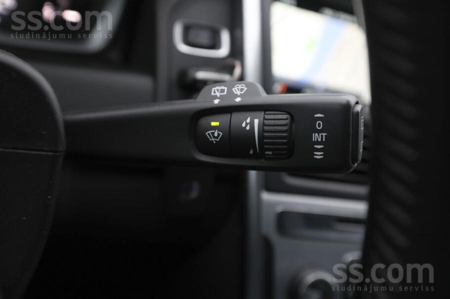 Melns Volvo XC60 2016 Rīga, ar dzinēja tilpumu 2.00 L un nobraukumu 212 tūkst. km par 12990 €, foto 14 vietnē AUTOMOTO.COM.LV