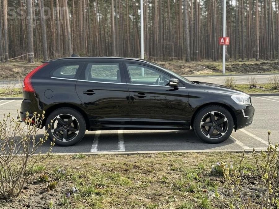 Melns Volvo XC60 2016 Rīga, ar dzinēja tilpumu 2.40 L un nobraukumu 146 tūkst. km par 14850 €, foto 5 vietnē AUTOMOTO.COM.LV