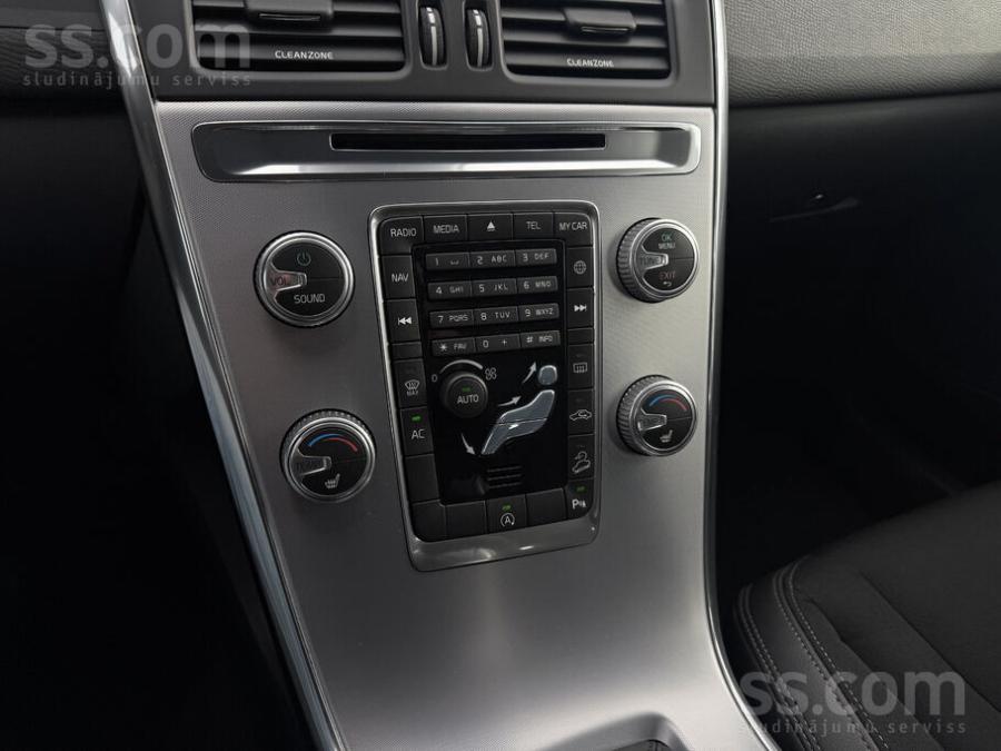 Melns Volvo XC60 2016 Rīga, ar dzinēja tilpumu 2.40 L un nobraukumu 146 tūkst. km par 14850 €, foto 15 vietnē AUTOMOTO.COM.LV