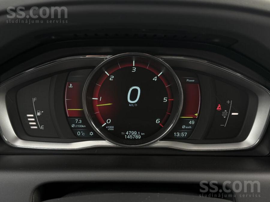 Melns Volvo XC60 2016 Rīga, ar dzinēja tilpumu 2.40 L un nobraukumu 146 tūkst. km par 14850 €, foto 20 vietnē AUTOMOTO.COM.LV
