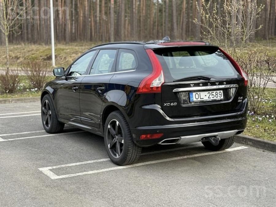 Melns Volvo XC60 2016 Rīga, ar dzinēja tilpumu 2.40 L un nobraukumu 146 tūkst. km par 14850 €, foto 22 vietnē AUTOMOTO.COM.LV