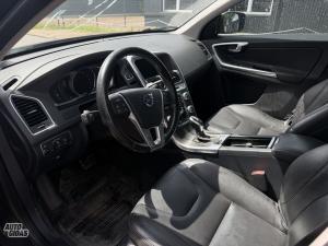 Black Volvo XC60 2016 in Alytus, with an engine capacity of 2.00 L and mileage of 165 thousand km for 9999 €, photo 10 on AUTOMOTO.COM.LV