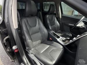 Black Volvo XC60 2016 in Alytus, with an engine capacity of 2.00 L and mileage of 165 thousand km for 9999 €, photo 12 on AUTOMOTO.COM.LV