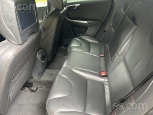 Melns Volvo XC60 2016 Daugavpils, ar dzinēja tilpumu 2.40 L un nobraukumu 260 tūkst. km par 16500 €, foto 11 vietnē AUTOMOTO.COM.LV