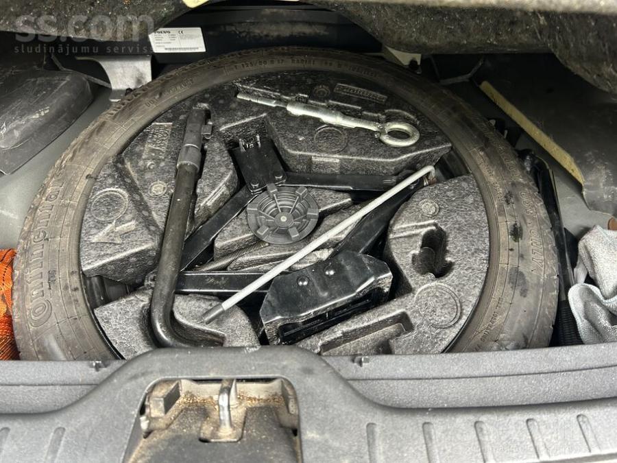 Melns Volvo XC60 2016 Daugavpils, ar dzinēja tilpumu 2.40 L un nobraukumu 260 tūkst. km par 16500 €, foto 13 vietnē AUTOMOTO.COM.LV