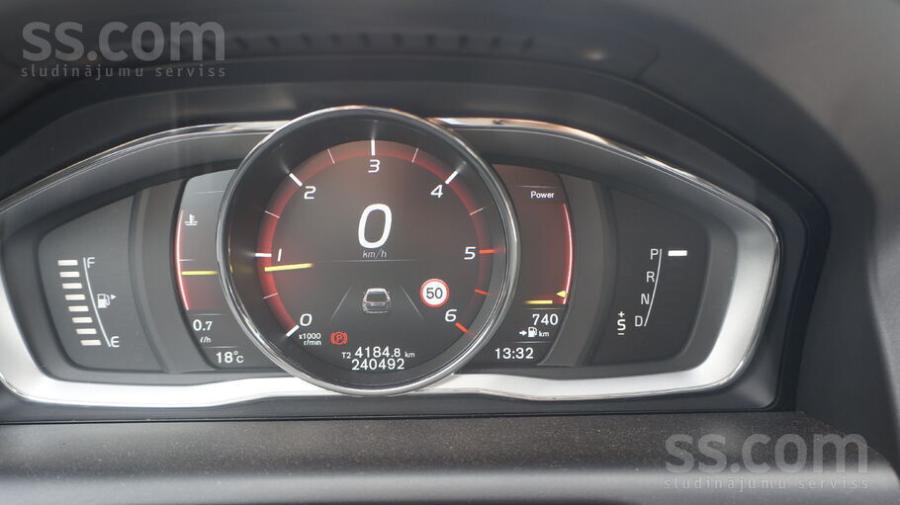 Черный Вольво ХС60 2016 в Елгава, объемом двигателя 2.00 л и пробегом 0 тыс. км за 13990 €, фото 15 на AUTOMOTO.COM.LV
