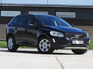 Black Volvo XC60 2016 in Riga, with an engine capacity of 2.00 L and mileage of 334 thousand km for 12900 €, photo 4 on AUTOMOTO.COM.LV