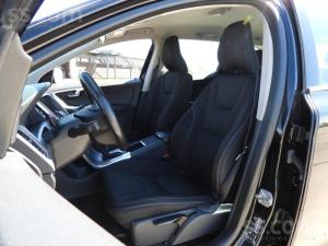 Black Volvo XC60 2016 in Riga, with an engine capacity of 2.00 L and mileage of 334 thousand km for 12900 €, photo 10 on AUTOMOTO.COM.LV