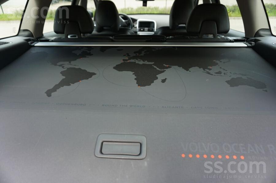 Melns Volvo XC60 2016 Rīga, ar dzinēja tilpumu 2.00 L un nobraukumu 348 tūkst. km par 10700 €, foto 7 vietnē AUTOMOTO.COM.LV
