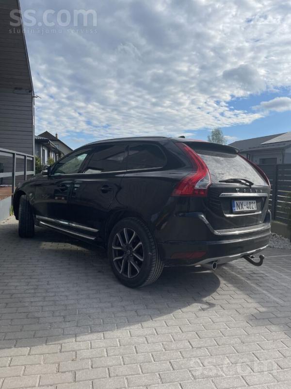 Melns Volvo XC60 2016 Jelgava, ar dzinēja tilpumu 2.00 L un nobraukumu 255 tūkst. km par 12700 €, foto 4 vietnē AUTOMOTO.COM.LV