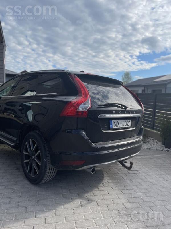Melns Volvo XC60 2016 Jelgava, ar dzinēja tilpumu 2.00 L un nobraukumu 255 tūkst. km par 12700 €, foto 5 vietnē AUTOMOTO.COM.LV