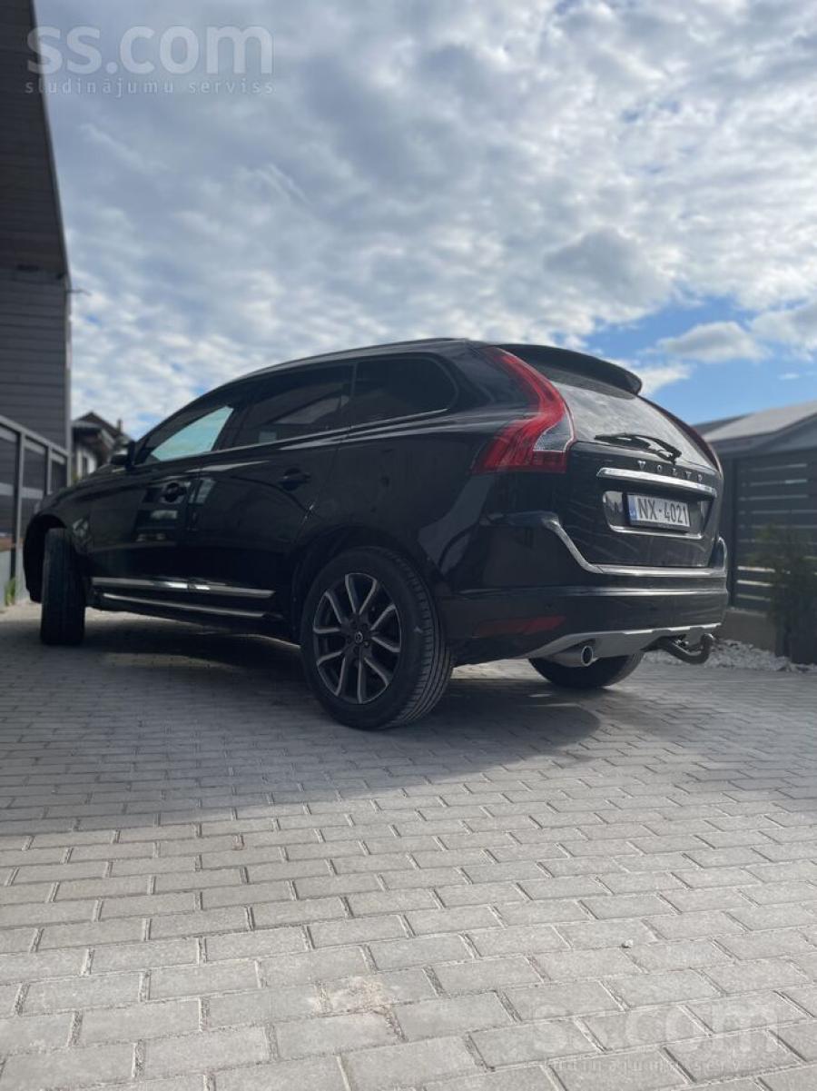 Melns Volvo XC60 2016 Jelgava, ar dzinēja tilpumu 2.00 L un nobraukumu 260 tūkst. km par 12500 €, foto 3 vietnē AUTOMOTO.COM.LV