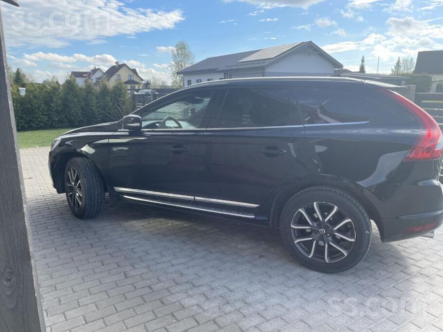 Melns Volvo XC60 2016 Jelgava, ar dzinēja tilpumu 2.00 L un nobraukumu 260 tūkst. km par 12500 €, foto 4 vietnē AUTOMOTO.COM.LV