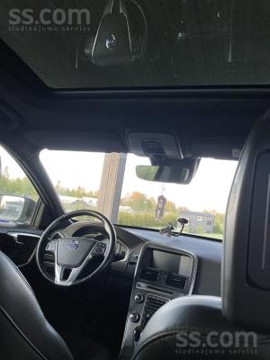 Melns Volvo XC60 2016 Jelgava, ar dzinēja tilpumu 2.00 L un nobraukumu 260 tūkst. km par 12500 €, foto 18 vietnē AUTOMOTO.COM.LV
