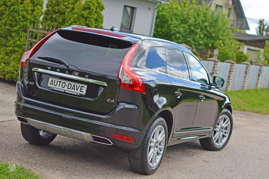 Black Volvo XC60 2016 in Vilnius, with an engine capacity of 2.00 L and mileage of 168 thousand km for 14950 €, photo 5 on AUTOMOTO.COM.LV