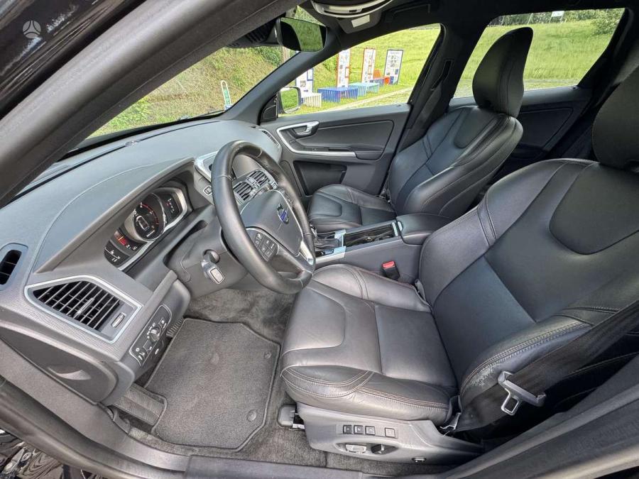 Melns Volvo XC60 2016 Kauņa, ar dzinēja tilpumu 1.97 L un nobraukumu 251 tūkst. km par 12950 €, foto 12 vietnē AUTOMOTO.COM.LV