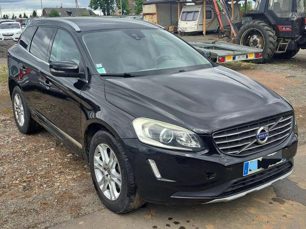 Black Volvo XC60 2016 in Taurage, with an engine capacity of 1.98 L and mileage of 280 thousand km for 6200 €, photo 2 on AUTOMOTO.COM.LV