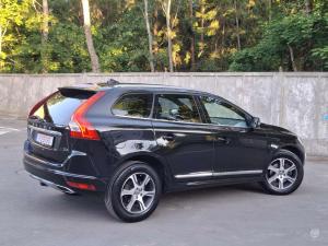 Melns Volvo XC60 2016 Viļņa, ar dzinēja tilpumu 1.97 L un nobraukumu 281 tūkst. km par 9900 €, foto 3 vietnē AUTOMOTO.COM.LV