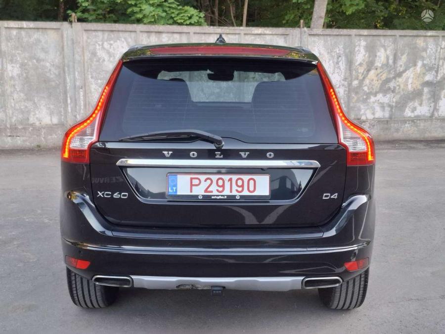 Melns Volvo XC60 2016 Viļņa, ar dzinēja tilpumu 1.97 L un nobraukumu 281 tūkst. km par 9900 €, foto 10 vietnē AUTOMOTO.COM.LV