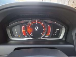 Melns Volvo XC60 2016 Viļņa, ar dzinēja tilpumu 1.97 L un nobraukumu 281 tūkst. km par 9900 €, foto 21 vietnē AUTOMOTO.COM.LV