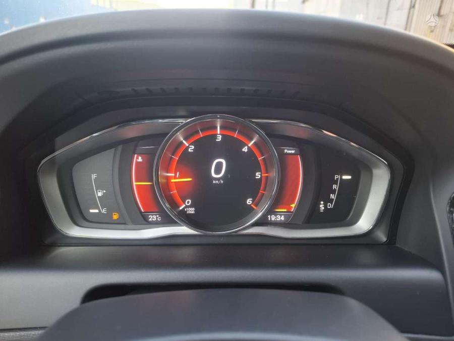 Melns Volvo XC60 2016 Viļņa, ar dzinēja tilpumu 1.97 L un nobraukumu 281 tūkst. km par 9900 €, foto 21 vietnē AUTOMOTO.COM.LV