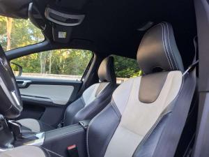 Melns Volvo XC60 2016 Viļņa, ar dzinēja tilpumu 1.97 L un nobraukumu 281 tūkst. km par 9900 €, foto 26 vietnē AUTOMOTO.COM.LV